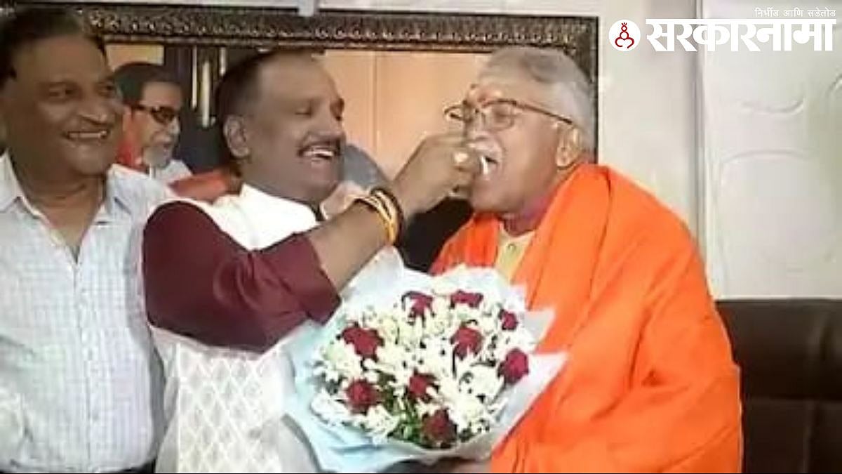 Danve Meet Khaire : अंबादास दानवेंनी खैरेंची गळाभेट घेत पेढा भरवला अन् ...