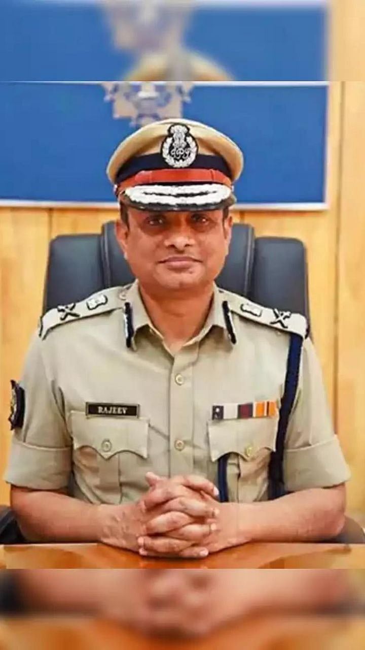 Ex- DGP Rajiv Kumar : ममतादीदींचा Right Hand IPS राजीव कुमार आहेत तरी ...