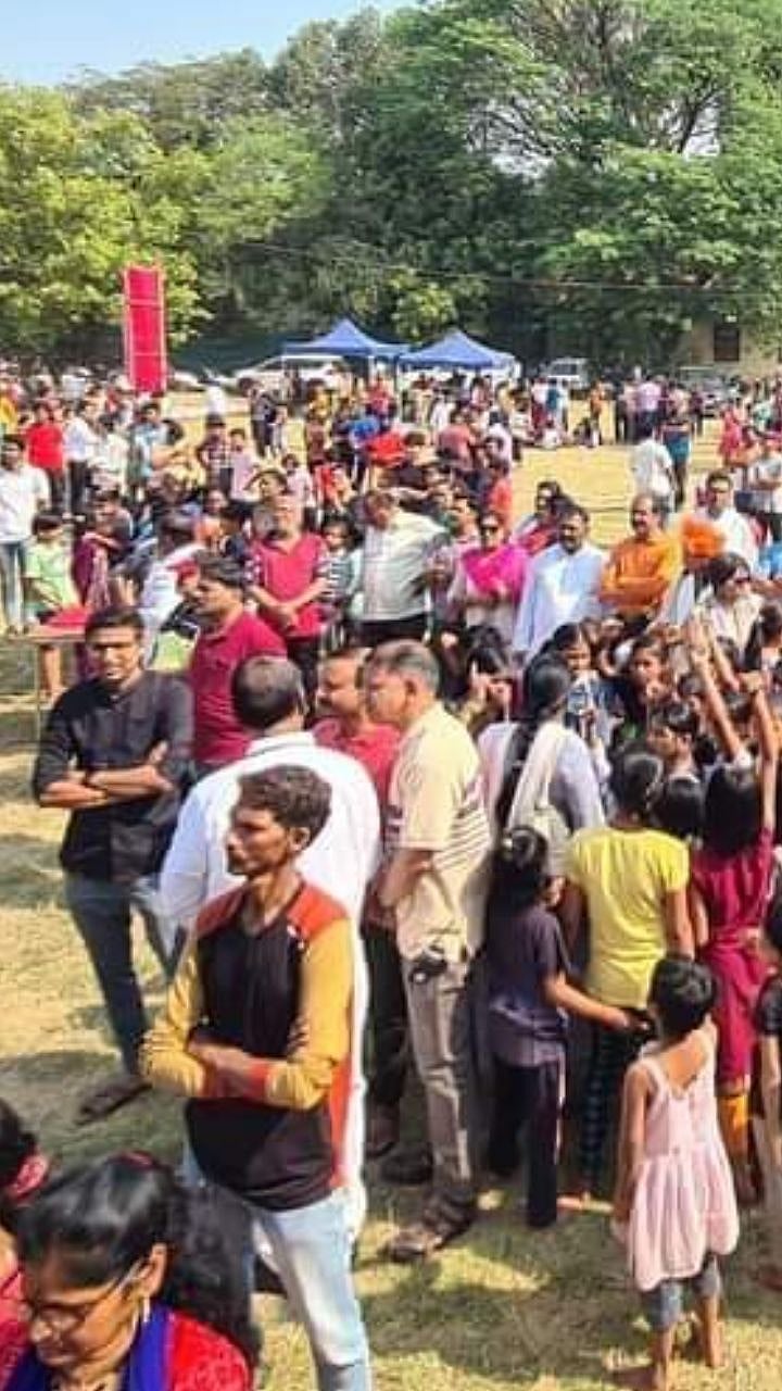 Pune Political leaders Play Holi: 'इलेक्शन'चा मोड विसरून राजकीय ...