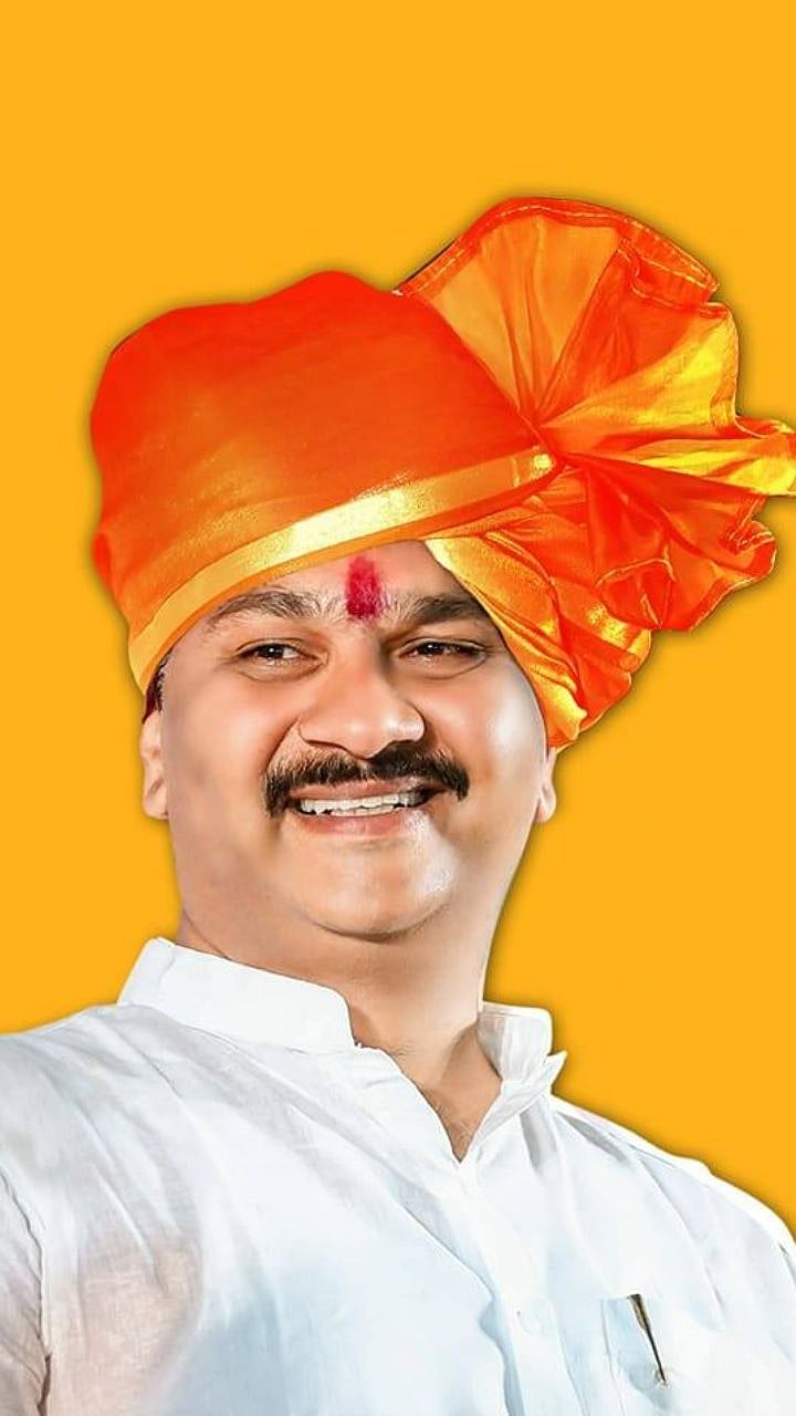 Abhijeet Patil : सत्ताधाऱ्यांची ऑफर धुडकावून शरद पवारांना साथ देणारा ...