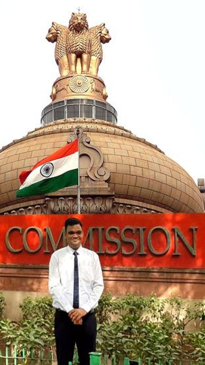 IAS Rinku Singh Rahi : सात गोळ्या झाडल्या पण तो मेला नाही IAS बनला!