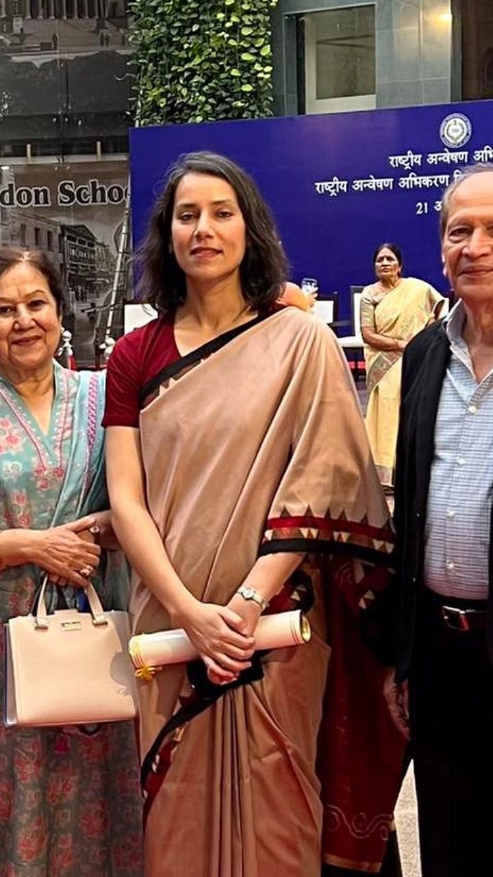 IPS Sanjukta Parashar : 15 महिन्यांत 16 'एनकाउंटर'! दहशतवाद्यांच्या ...