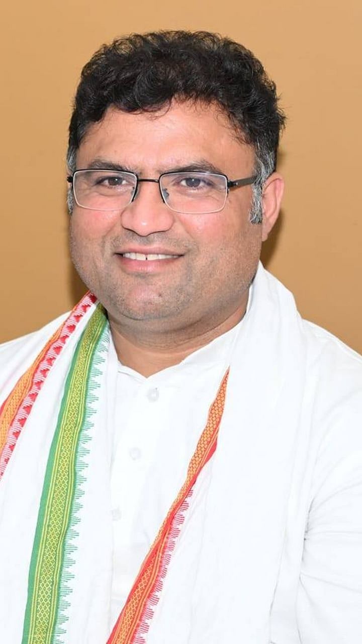 Ashok Tanwar : आधी भाजपसाठी मतं मागितली अन् एका तासाच थेट काँग्रेसमध्ये ...