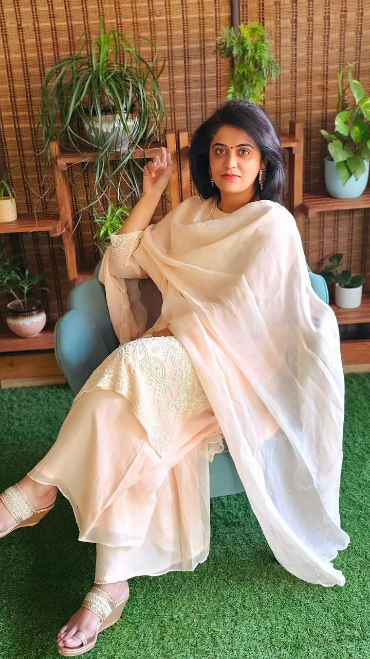 IFS Arushi Mishra : 'ब्युटी विथ ब्रेन'चे उत्तम उदाहरण आहेत IFS आरुषी मिश्रा... | IFS Arushi ...