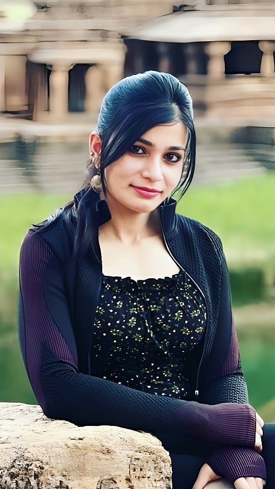 IPS Story आपल्या 'फॅशन'मुळे सोशल मीडियावर 'फेमस' असलेल्या आयपीएस पी. मोनिका fitness-Beauty-queen ...