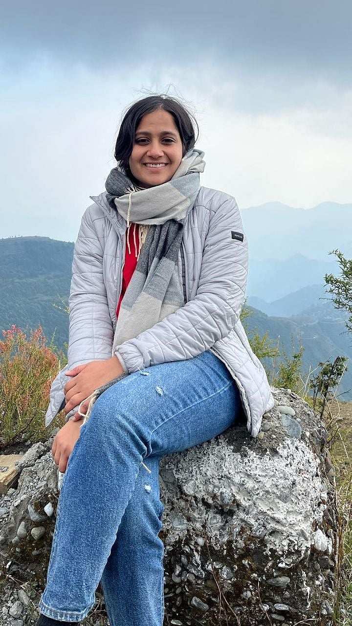 IAS Neha Byadwal अहो आश्चर्यम्..! चक्क तिनं तीन वर्ष सोशल मीडियाला बाय ...