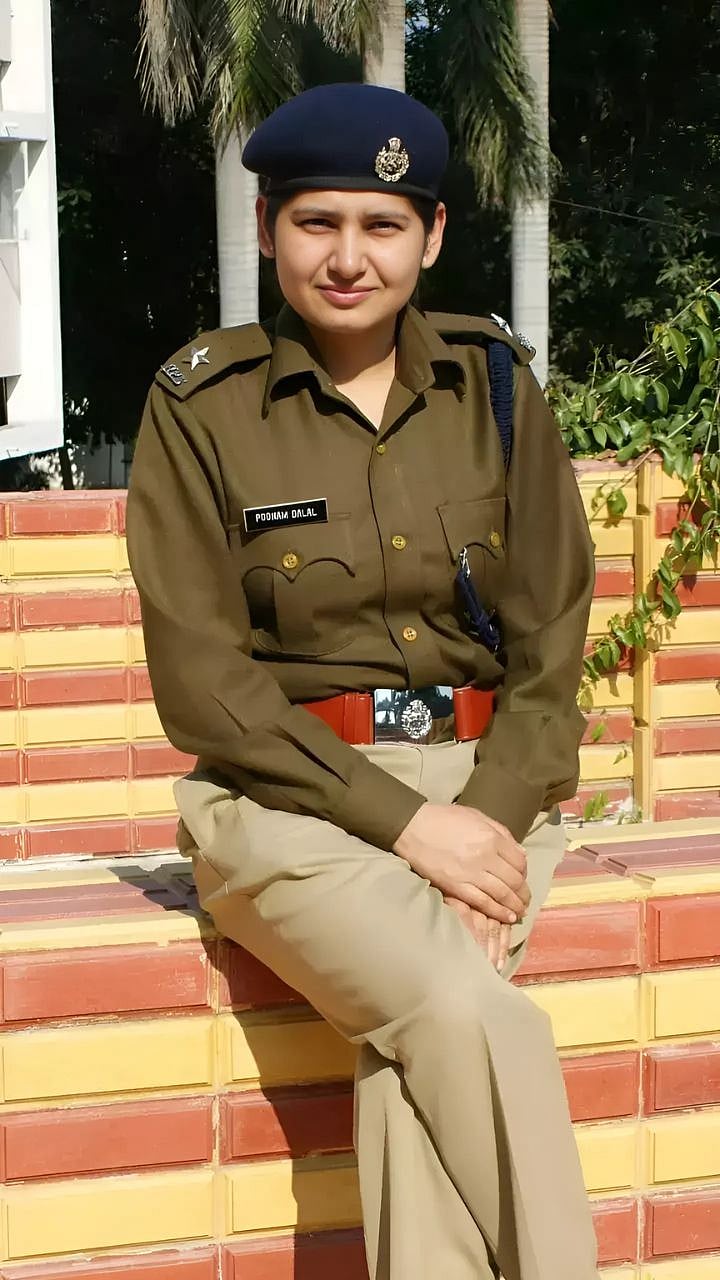 IPS officer Poonam Dalal Inspiring story धाडसी निर्णय..! अवघं 3 महिन्यांचं बाळ असताना दिली ...