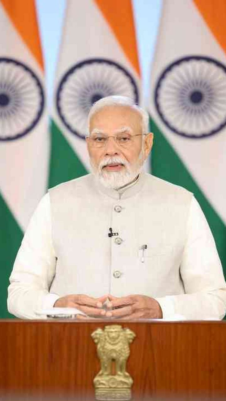 Narendra Modi : नोटबंदी ते लसीकरण... देशाची धडधड वाढविणारी मोदींची '8 ...