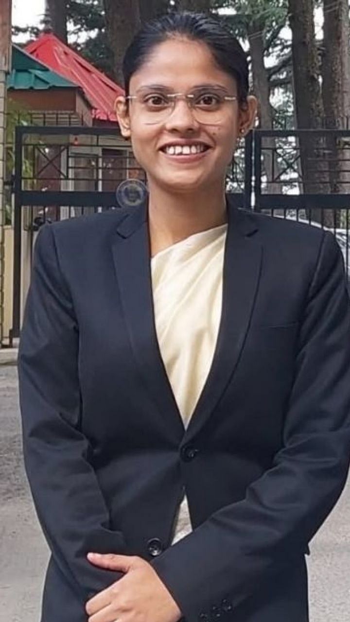 Simranjit Kaur Passed Judicial Services Exam ट्रक ड्रायव्हरची मुलगी न्यायाधीश बनली अन् बापाची 56 ...