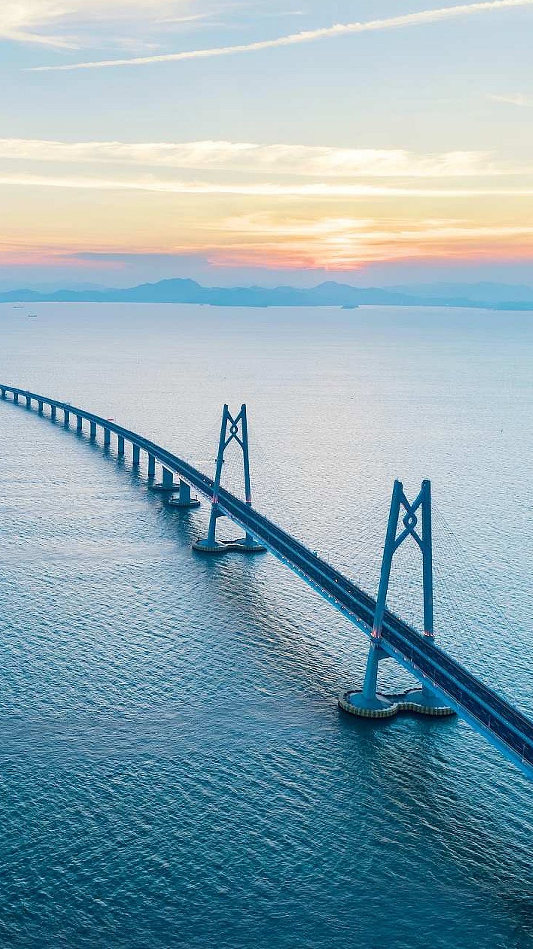 Impressive sea bridges around the World