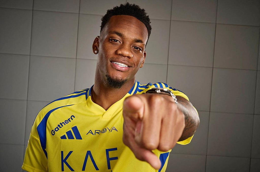 Al-Nassr signs Colombia forward Jhon Duran from Aston Villa