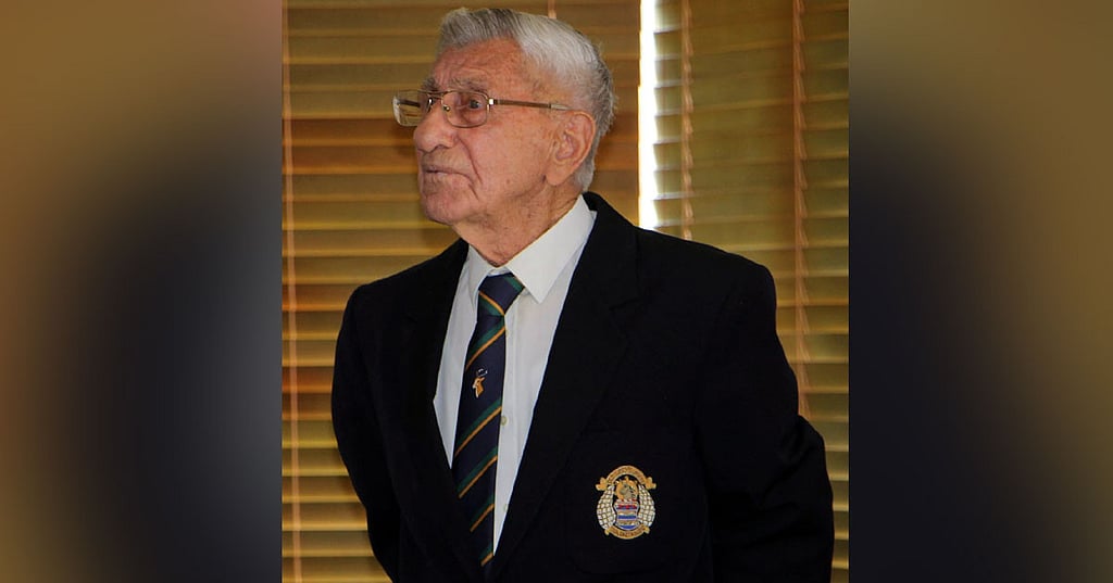 Cricket: Oldest Test cricketer Ron Draper dies in South Africa aged 98