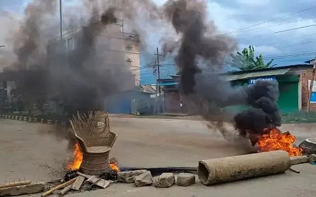 Manipur: Clash between Kuki Militants and Village Volunteers in ...