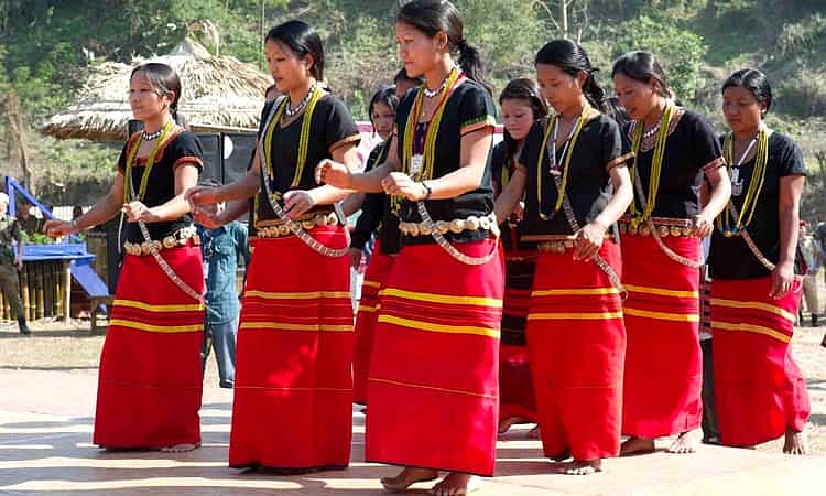 Famous Folk Dances Of Arunachal Pradesh That Will Leave You Spellbound