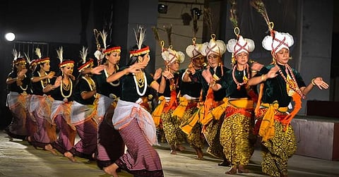 6 Spectacular Folk Dances of Manipur; Discovering the Enchanting ...