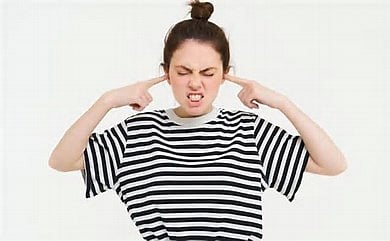 Loud noises that could damage your hearing