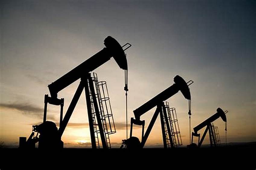 Assam Ranks Third in India’s Crude Oil Production: Ministry Report