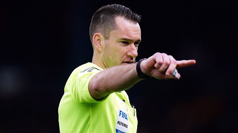 Premier League referee to wear camera during Manchester United Vs ...