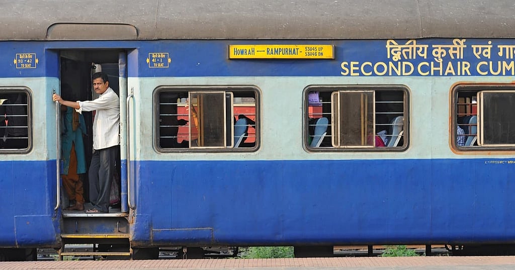 2S in Train Booking: What Is It? Learn about Second Sitting in Indian ...