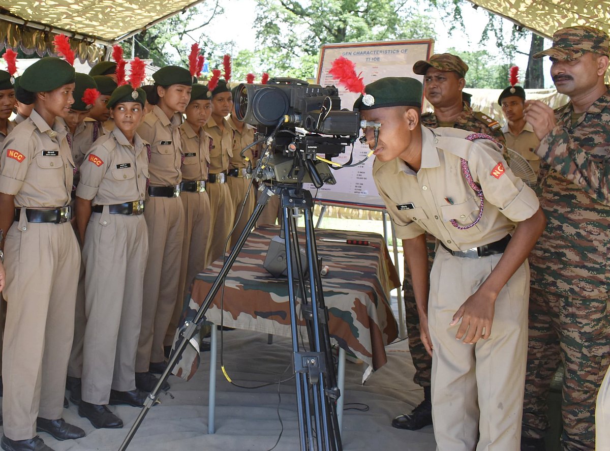 Red Horns Division Commemorates 25th Kargil Vijay Divas with Equipment ...