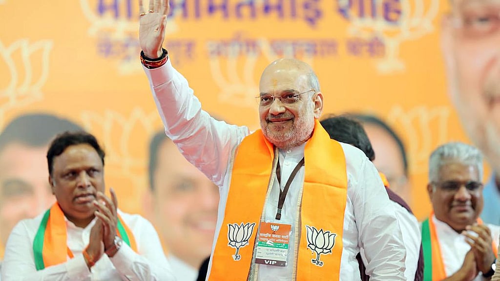 Sharad Pawar is ‘mastermind’ of corruption, Thackeray ‘chief’ of ...