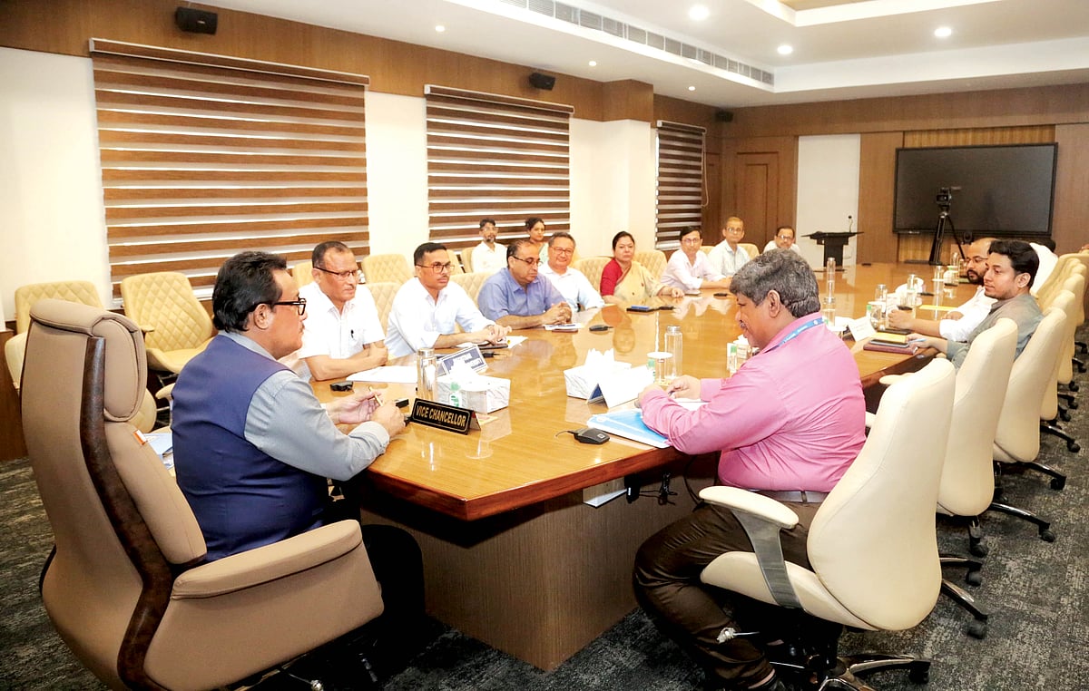 Assam: Secretary to Governor visits Gauhati University, takes stock of ...