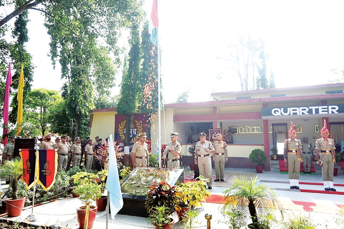 BSF Guwahati Frontier Celebrates 78th Independence Day with Enthusiasm ...
