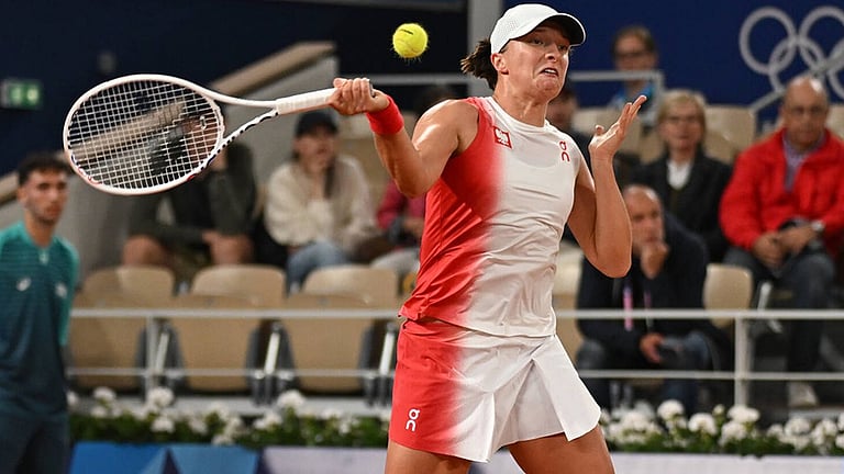 US Open: Beatriz Haddad Maia, Iga Swiatek, Caroline Wozniacki advance ...