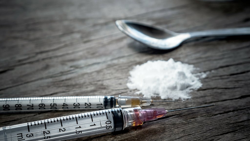 Assam: Police Seize Heroin Worth Rs 2 Crore In Mankachar; Drug Dealer ...