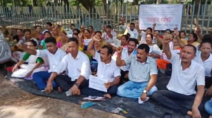 Assam: Development of Chutia community demanded, held sit-in for 2 ...