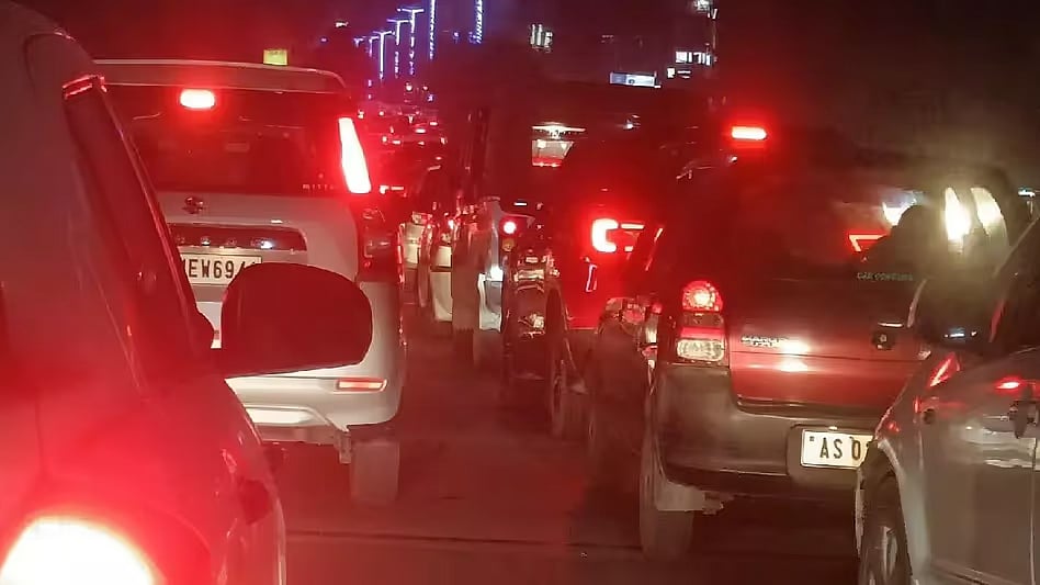 Guwahati: Beltola, Dispur Last Gate Grapple with Traffic Congestion