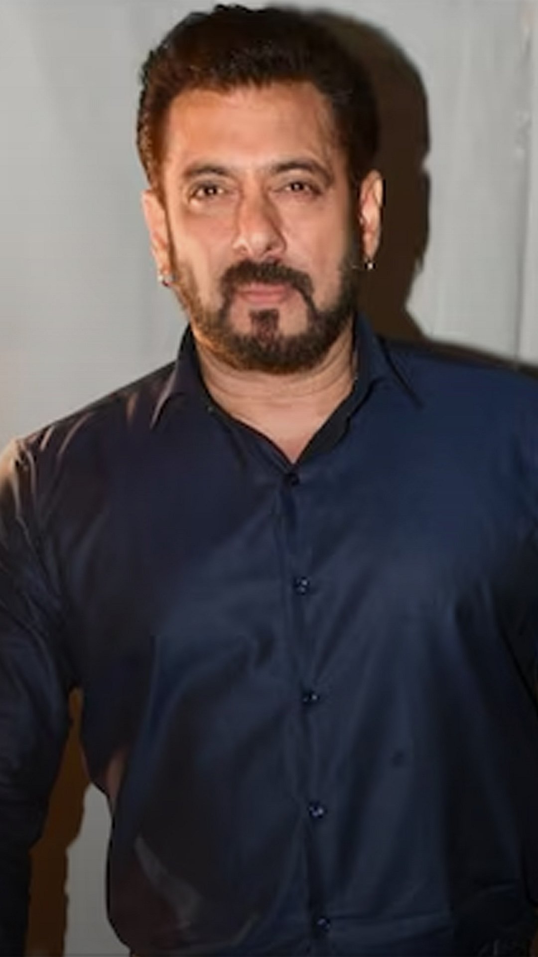 Lawrence Bishnoi Gang Issues Fresh Threat to Salman Khan: ‘Apologise ...