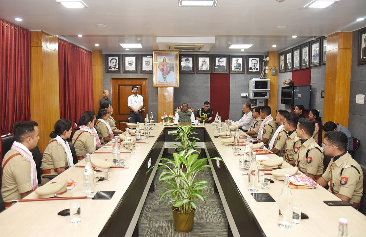 Assam Governor Interacts With IPS Probationers; Advices Them to Be Role ...