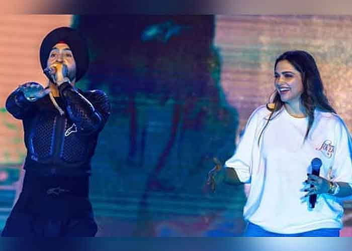 Deepika, Diljit Bring the House Down at Punjabi Superstar’s Bengaluru ...