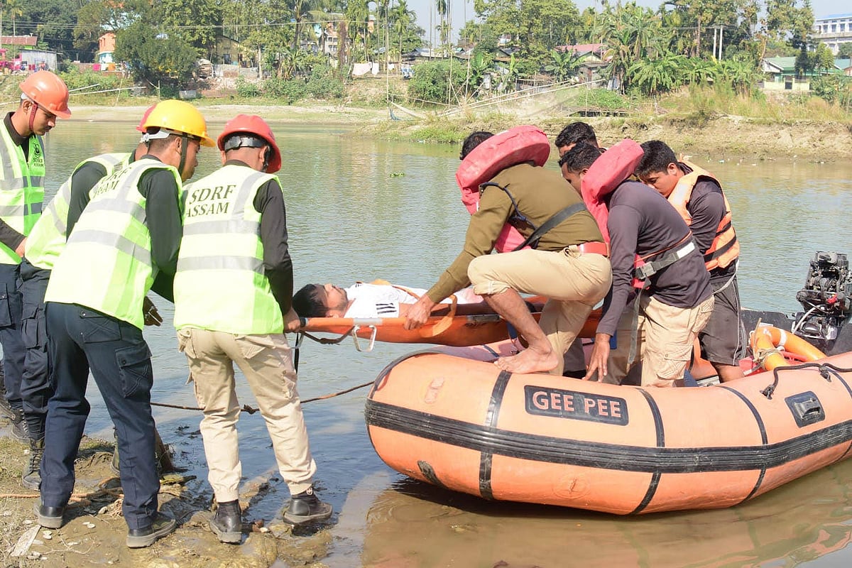 Barpeta Holds Mock Drill at Chawlkhowa Riverbank for Flood Rescue and Building Collapse Scenarios