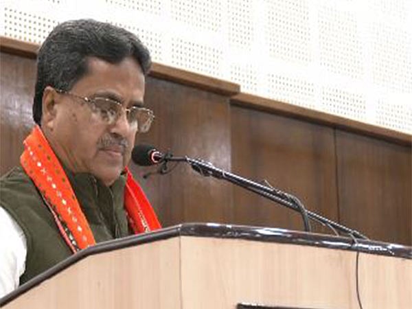 Tripura CM Manik Saha attends ‘Good Governance through Effective ...