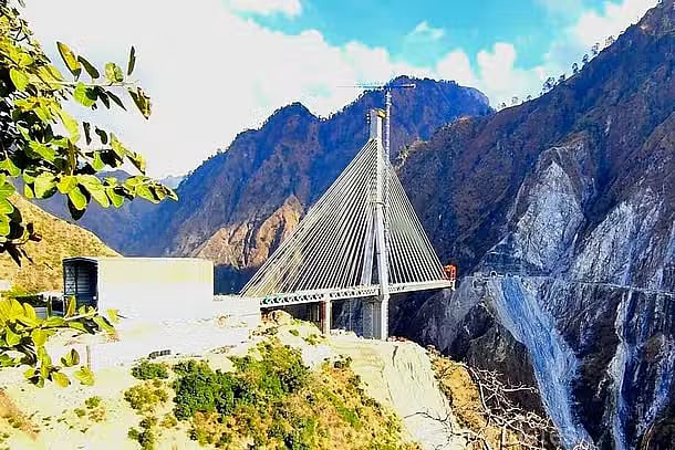 Indian Railways Completes Trial Run On India's First Cable-Stayed ...
