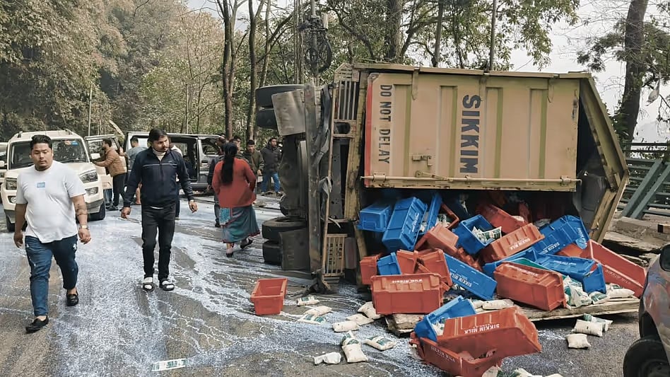 Sikkim: Five Injured In Highway Collision Between Eco Van And Truck