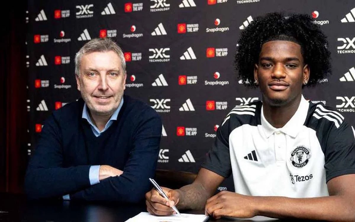 Manchester United Sign England Youngster Ayden Heaven Till 2029