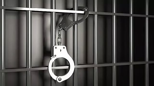 Assam: Two thieves caught in Jamugurihat