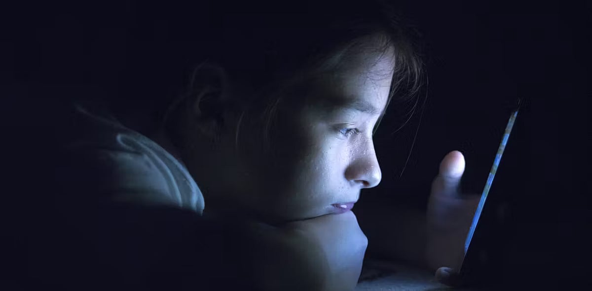 Study links excessive screen time to depression in girls