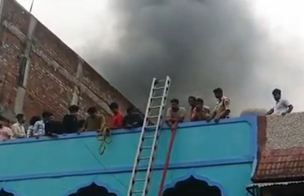17 killed in a huge fire near Hyderabad’s Charminar