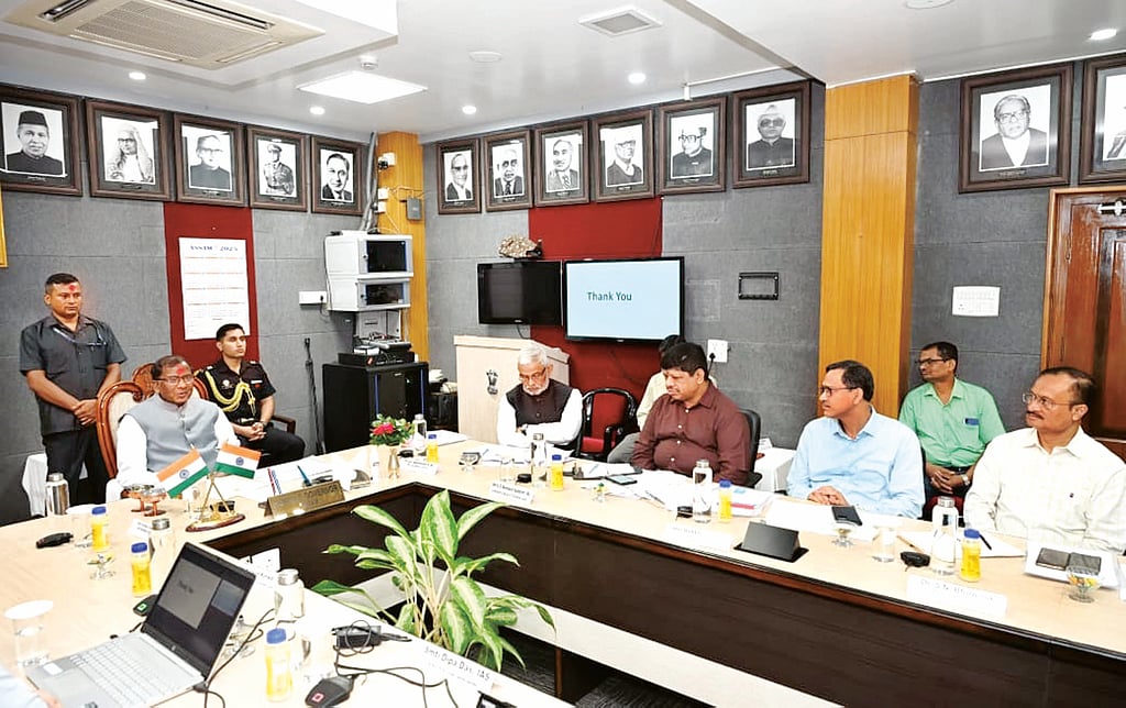 Guwahati: Assam Governor LP Acharya takes Briefing from Departments