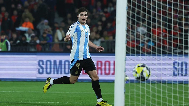 FIFA WC qualifier: Alvarez scores winner as Argentina beat Chile