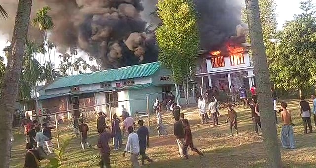 Angry mob sets ablaze KAAC chief’s house; 3 injured in police firing