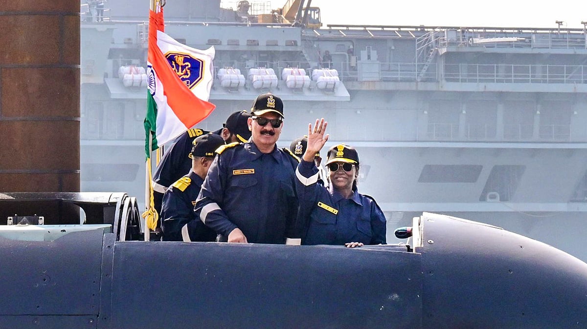 Murmu undertakes dived sortie onboard Navy’s indigenous submarine
