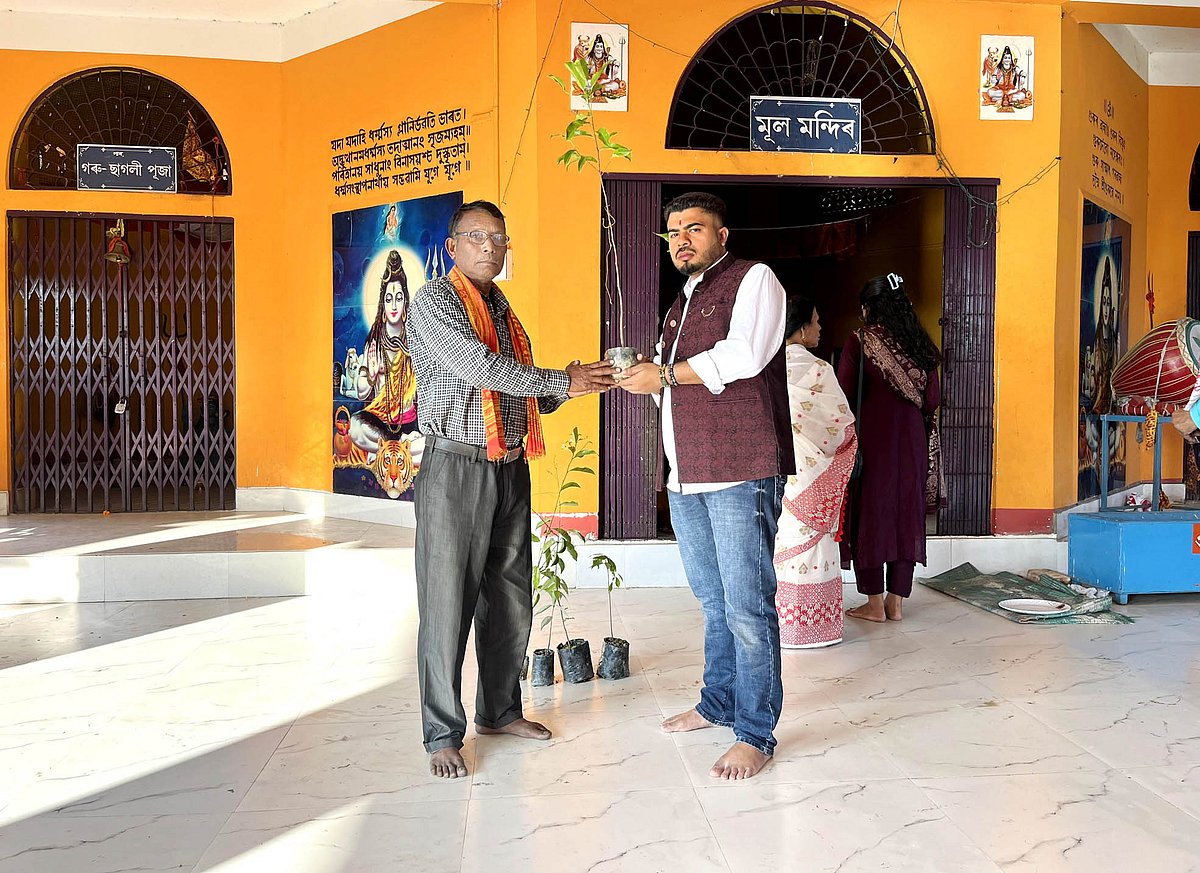 Bajali Youth Honors Zubeen Garg with 500 Saplings on New Year