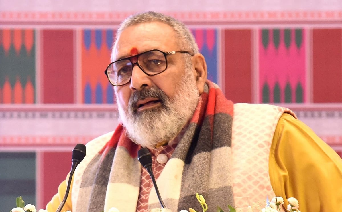 Efforts on to Build Roadmap for Textile Sector: Giriraj Singh