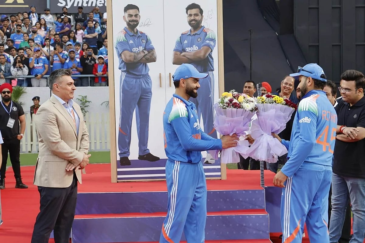 Rohit Sharma-Virat Kohli Felicitated by Baroda Cricket Association