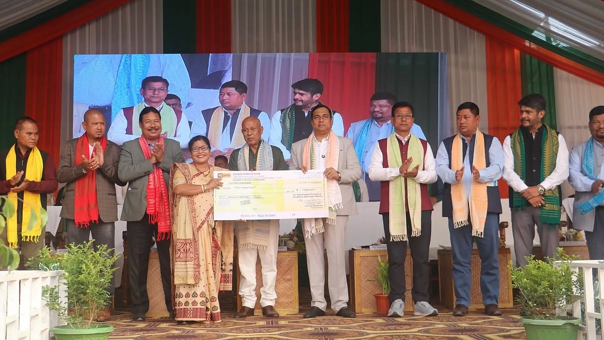 MMUA cheques distributed to 21,768 beneficiaries in Kokrajhar LAC
